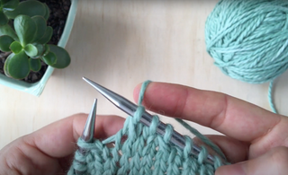 How to Sl1, K1, psso - left leaning decrease – The Fibre Co.