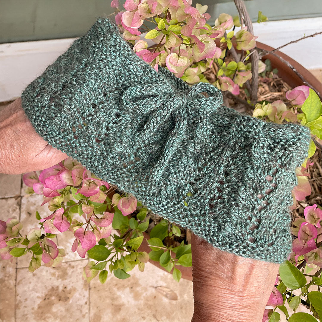 Dress Circle Kit knit in Road to China Light – The Fibre Co.